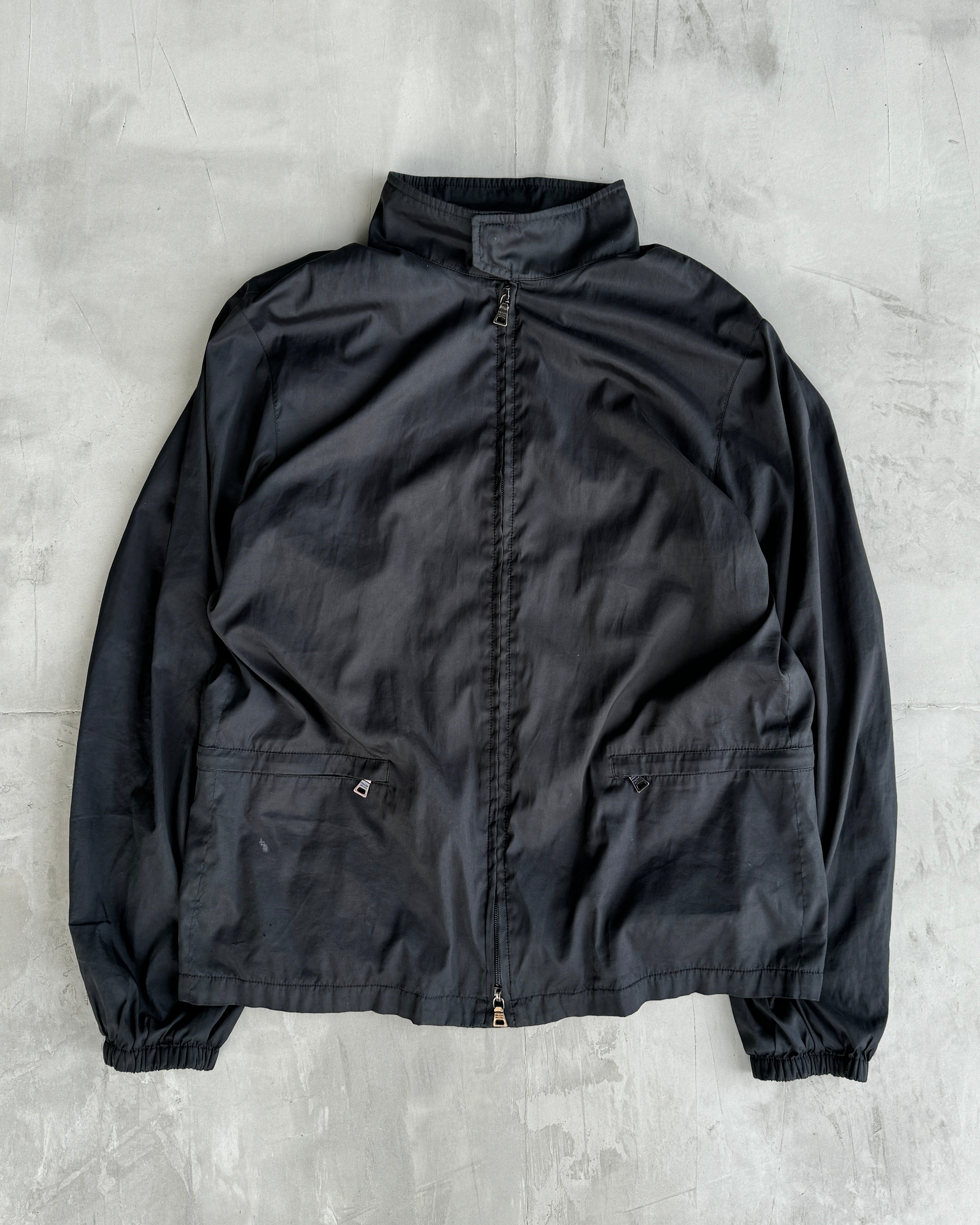 PRADA 2-IN-1 TRANSFORMABLE NYLON JACKET - XL – BAD MOUTH*